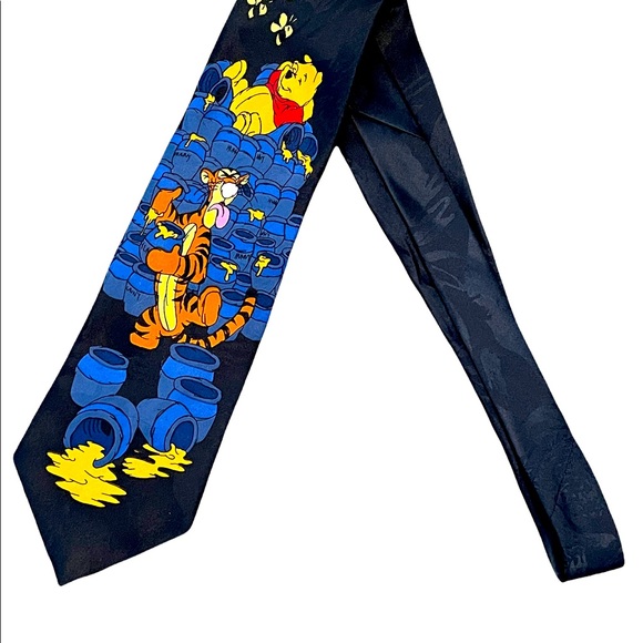 Disney | Accessories | Winnie The Pooh And Tigger Neck Tie Tongue Out ...